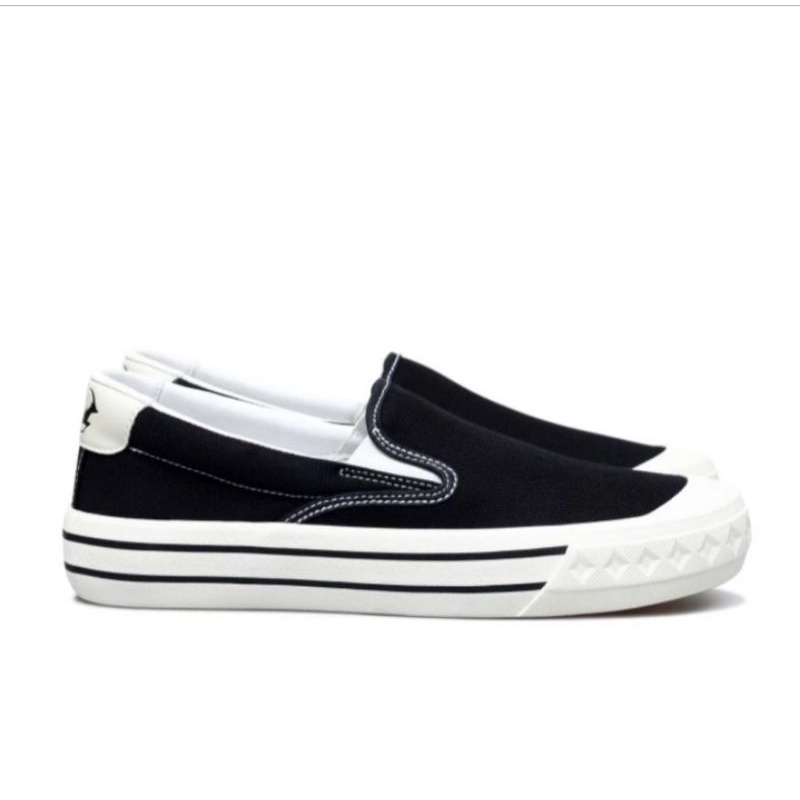 Jual Compass Retrograde Slip On Black | Shopee Indonesia
