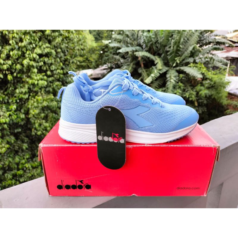 Jual Sepatu Diadora Original 100% | Shopee Indonesia