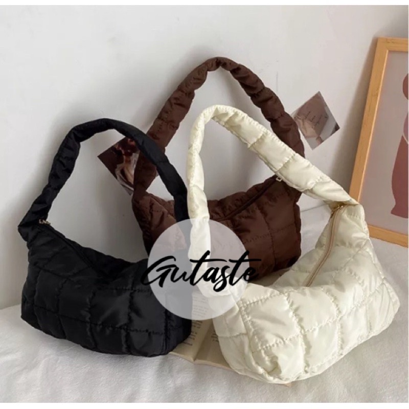 Jual JENNIE shoulder bag (tas puffy balon bahu) | Shopee Indonesia