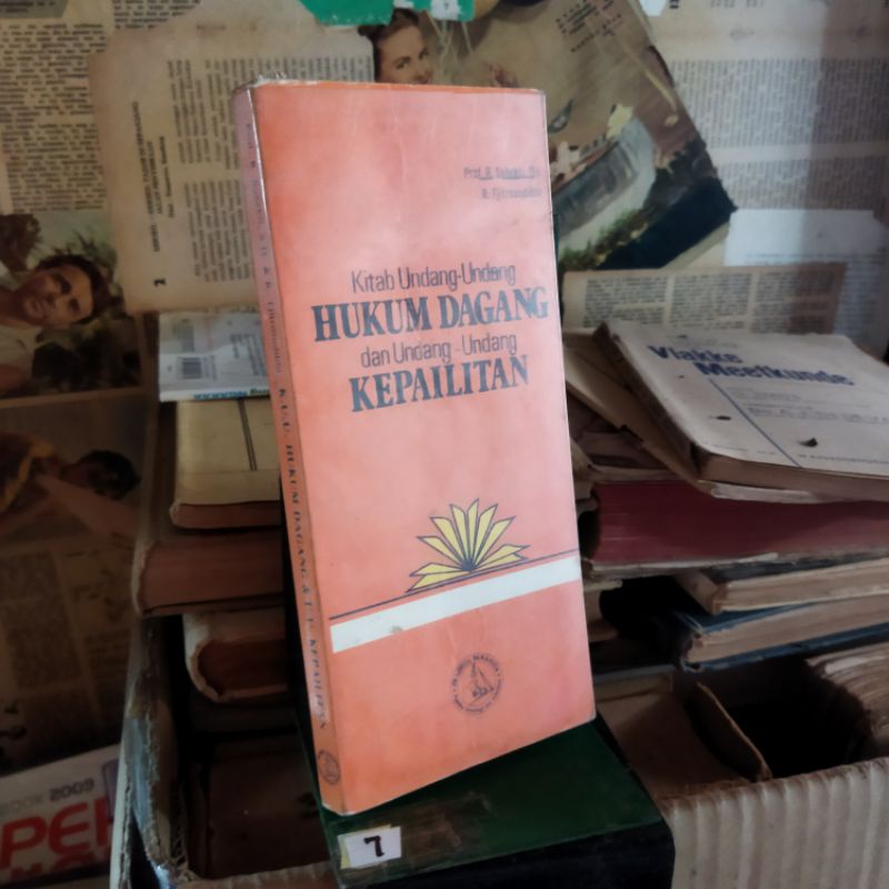 Jual KITAB UNDANG-UNDANG HUKUM DAGANG DAN UNDANG UNDANG KEPAILITAN | Shopee Indonesia