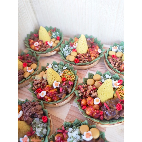 Jual Miniatur Nasi Tumpeng / Sego Tumpeng | Shopee Indonesia