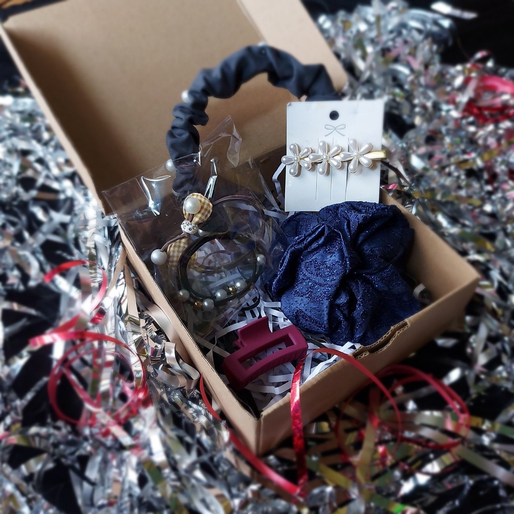 Jual Gift Box Hampers Aksesoris/Bioaqua Produk/Jilbab/Gift Box Custom ...