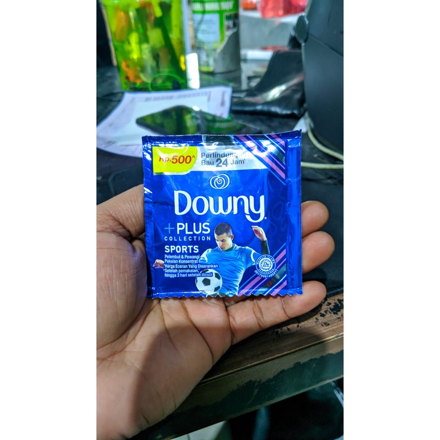 Jual pewangi pakaian downy + plus collection sport 10 ml | Shopee Indonesia