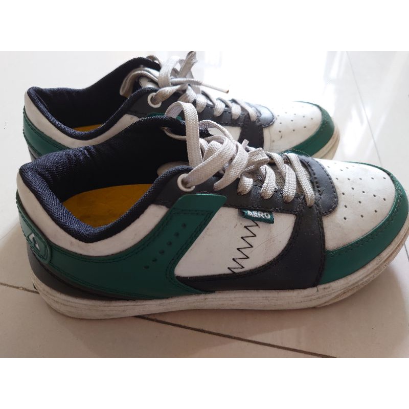 Jual Sepatu Aerostreet Second Original Hoops Hijau | Shopee Indonesia