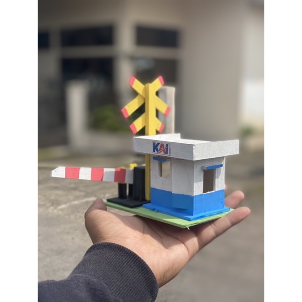 Jual Miniatur Palang Pintu kereta api paling murah HAND MADE (pos warna ...