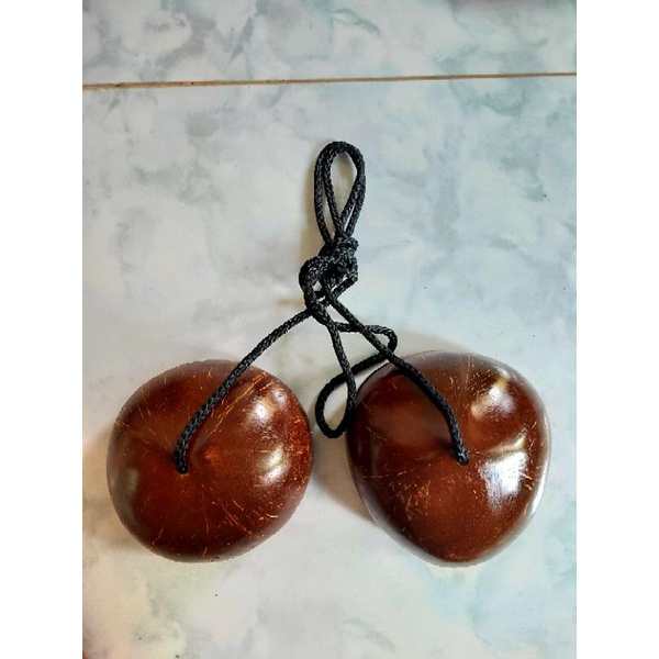Jual Mainan Egrang Batok Kelapa Murah / mainan tradisional / mainan ...