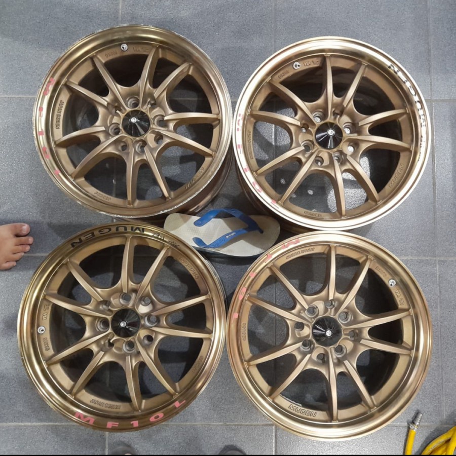 Jual Velg Mobil Racing Mugen Ring 15 Lubang Baut 4 Ban Baru 195 50 R15 ...