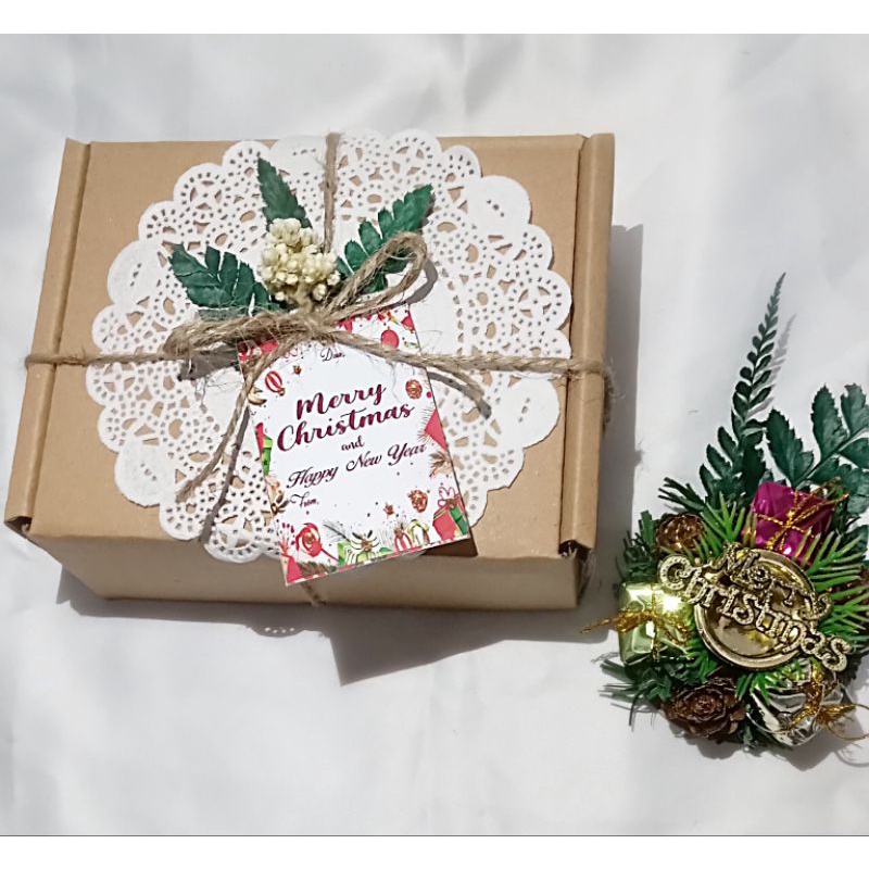 Jual box hampers tema natal free hang tag kartu ucapan plus decor tali ...