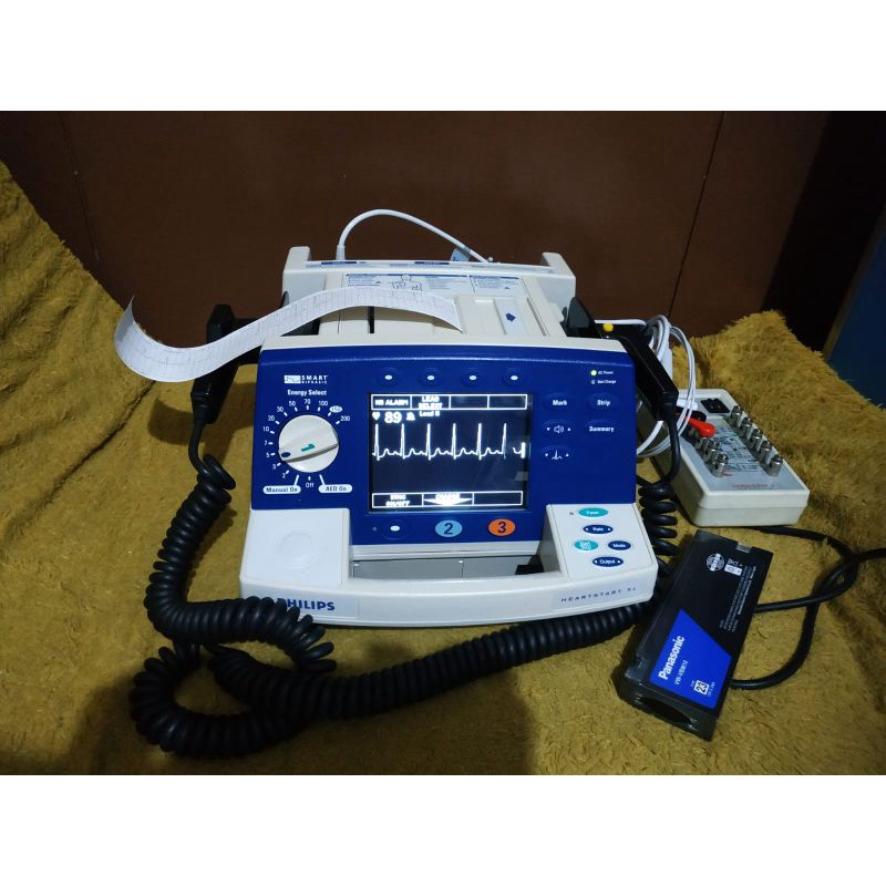 Jual Defibrillator Phillips Beneheart XL (second) | Shopee Indonesia