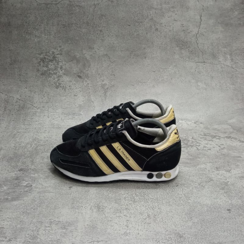 Jual ADIDAS LA TRAINER | Shopee Indonesia