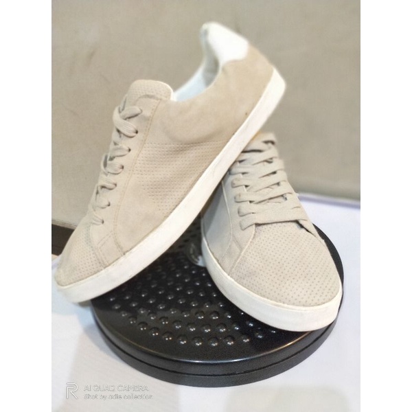 Jual Sepatu Zara man Cream Size : 43/ 270 cm | Shopee Indonesia