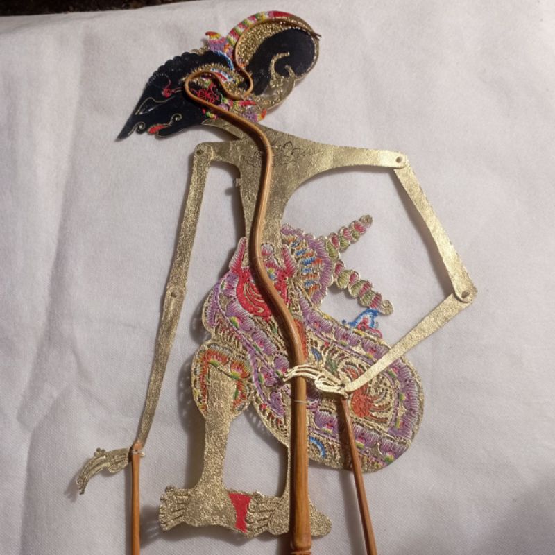 Jual Wayang kulit ASLI yudhistira/puntodewo/puntadewa halus | Shopee ...