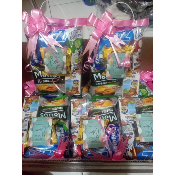 Jual PAKET SNACK ULANG TAHUN PRAKTIS (ELEGAN) | Shopee Indonesia
