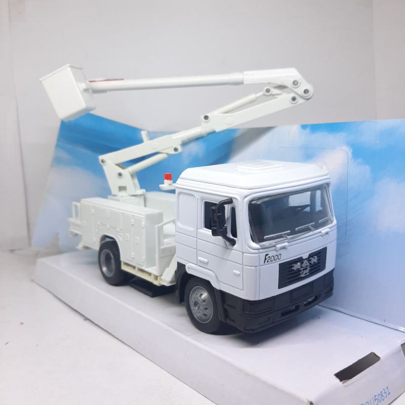 Jual Diecast Miniatur Truck MAN F2000 HIGH REACH PLATFORM CHERRY PICKER ...