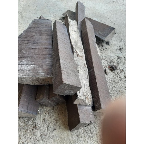 Jual kayu galih kelor hitam kalimantan paket 5kg tenggelam di air sisa2 ...