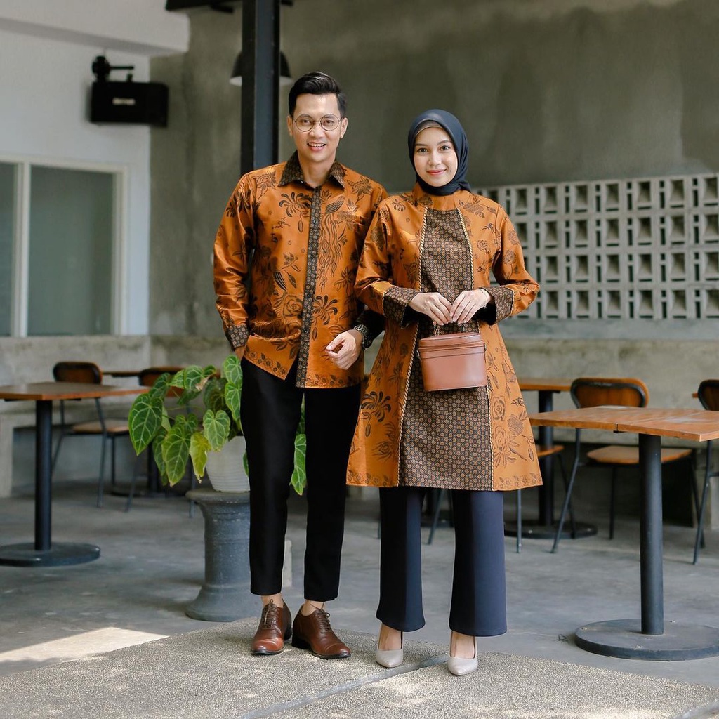 Jual Benang Raja Batik Couple Pria Wanita Motif Pinguin Merak Lasem ...