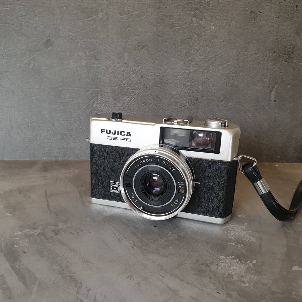 Jual FUJICA 35 FS RANGEFINDER black LIKE NEW !! KAMERA FILM KAMERA ...