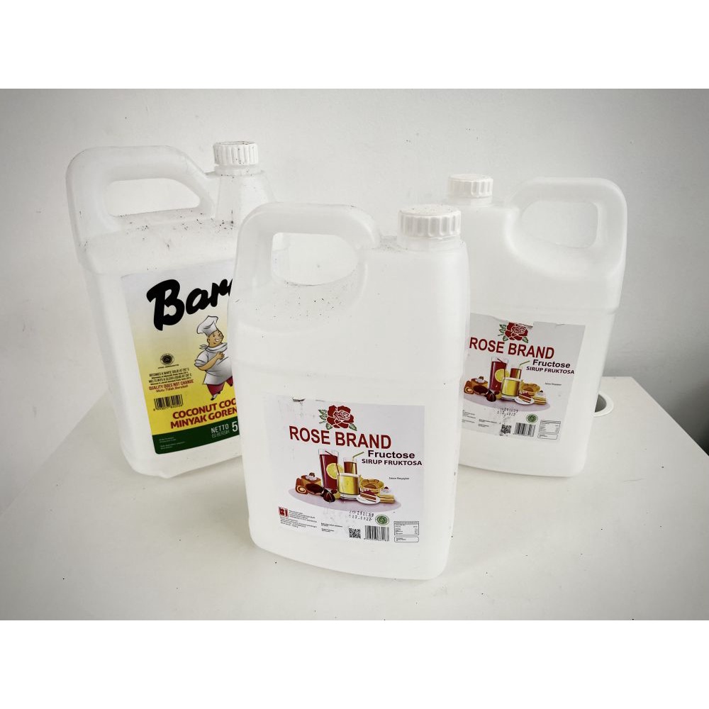 Jual Jerigen Jerrycan Jurigen Curigen bekas 5 liter | Shopee Indonesia