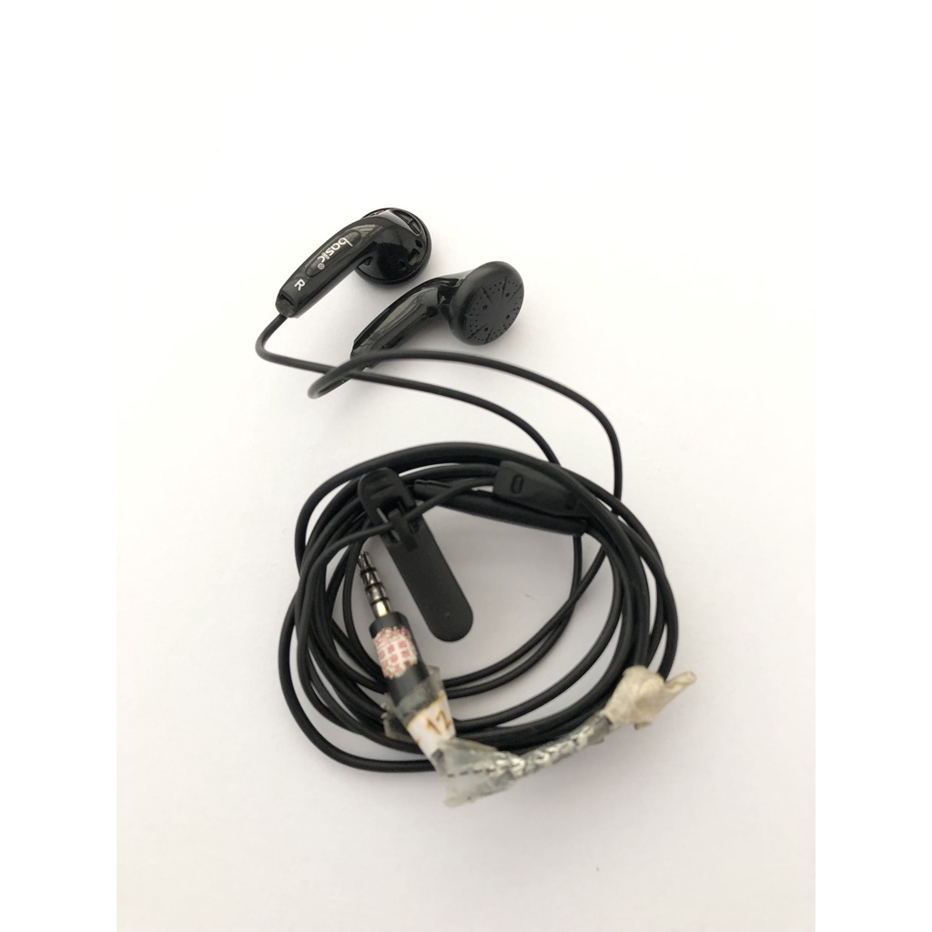 Jual Earphone Basic EB12 ex display (demo unit) | Shopee Indonesia