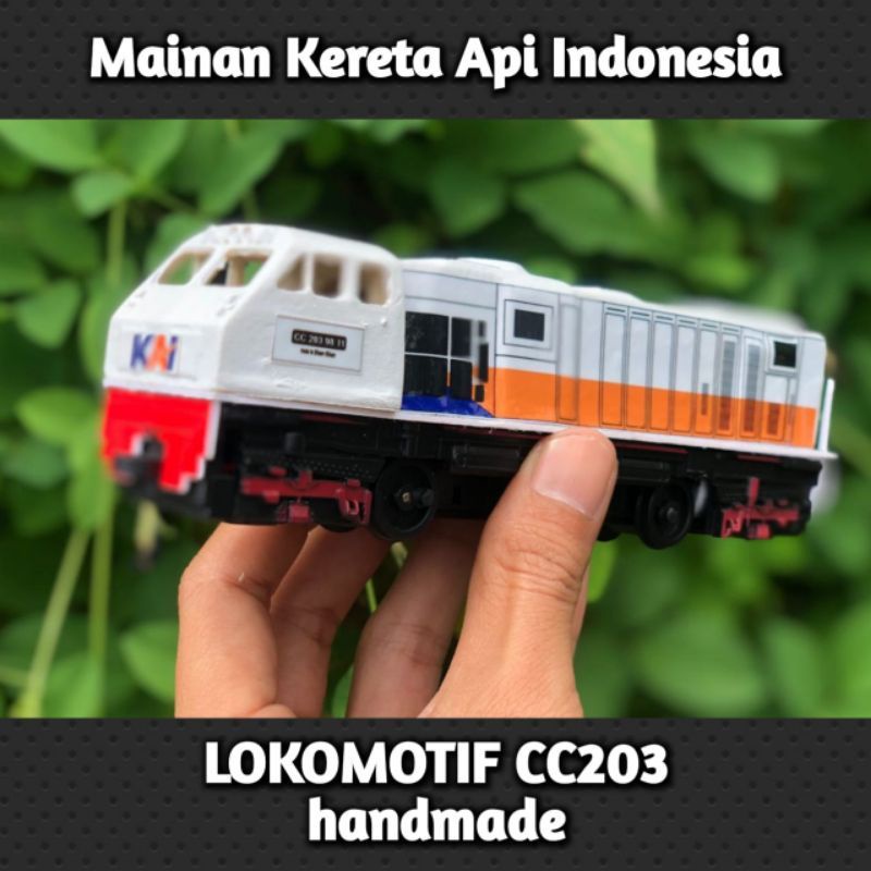 Jual Mainan anak Kereta Api Lokomotif CC203 handmade double dinamo ...