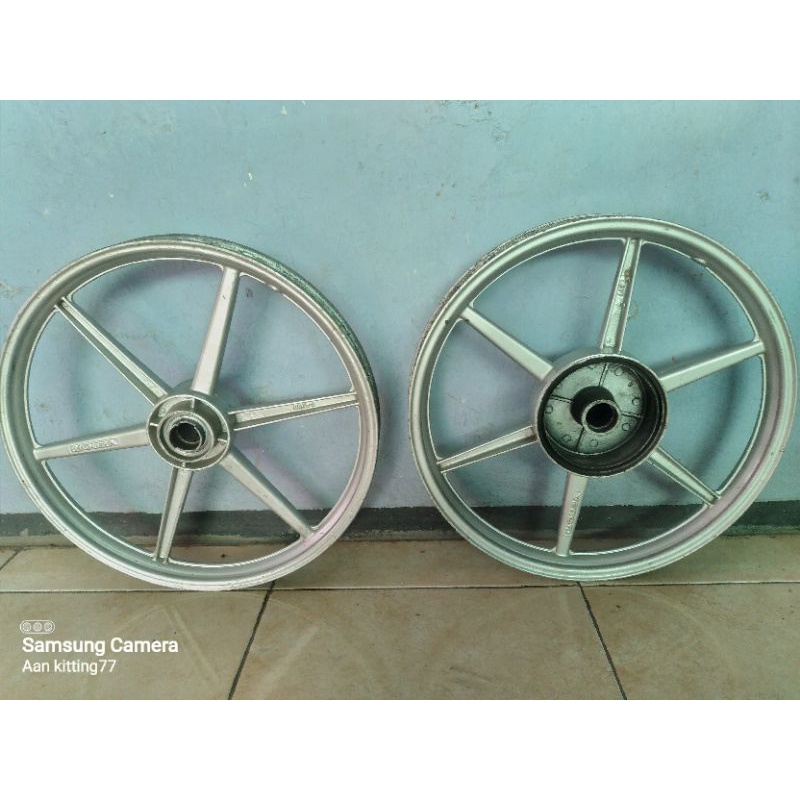 Jual Velg veleg pelek pelk roda palang 6 depan belakang yamaha vega ... Jual Velg veleg pelek pelk roda palang 6 depan belakang yamaha vega ...