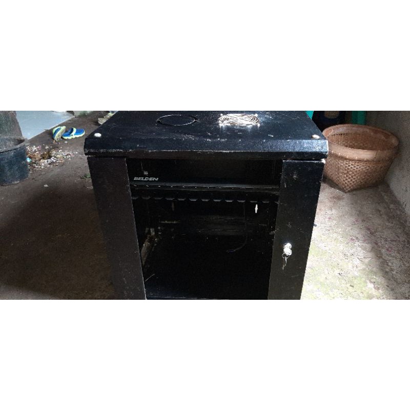 Harga rak server double door Terbaru Agt 2025 | BigGo Indonesia