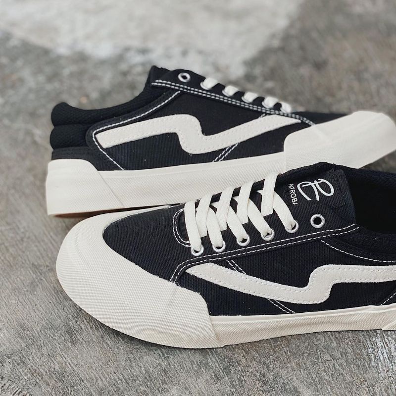 Jual Sepatu Lokal Patrobas Cloud Low Black White ORIGINAL PATROBAS ...