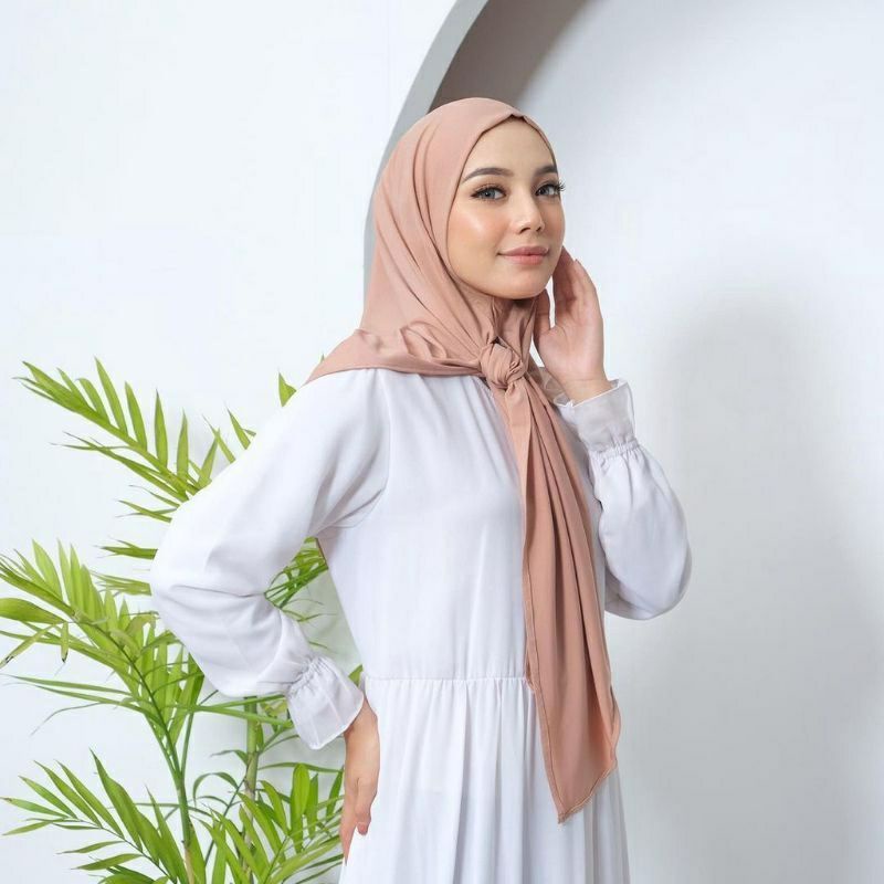 Jual SEGITIGA SPANDEK JERSI // HIJAB SEGITIGA // JILBAB SEGITIGA ...