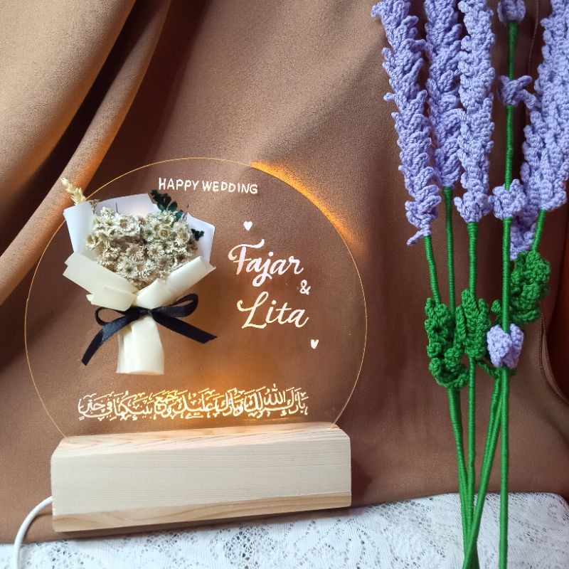 Jual (Custom) Acrylic Lettering LED Bunga (kado wisuda kado sidang kado ...