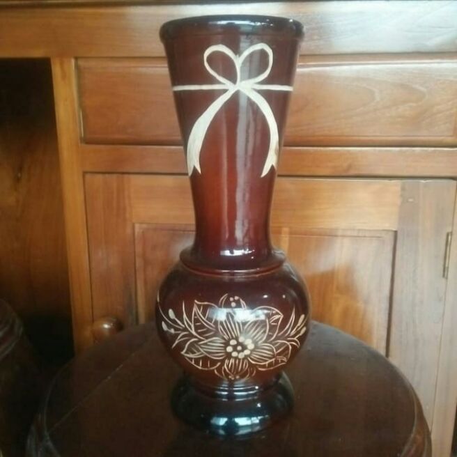 Harga Meja POT Bunga Jati Terbaru Nov 2025 | BigGo Indonesia